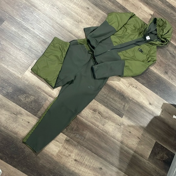 Nike matching set WORN TWICE